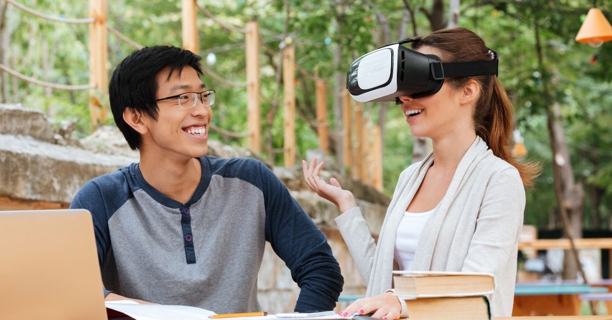 Transforming learning experiences with immersive technology - EDUtech_talks